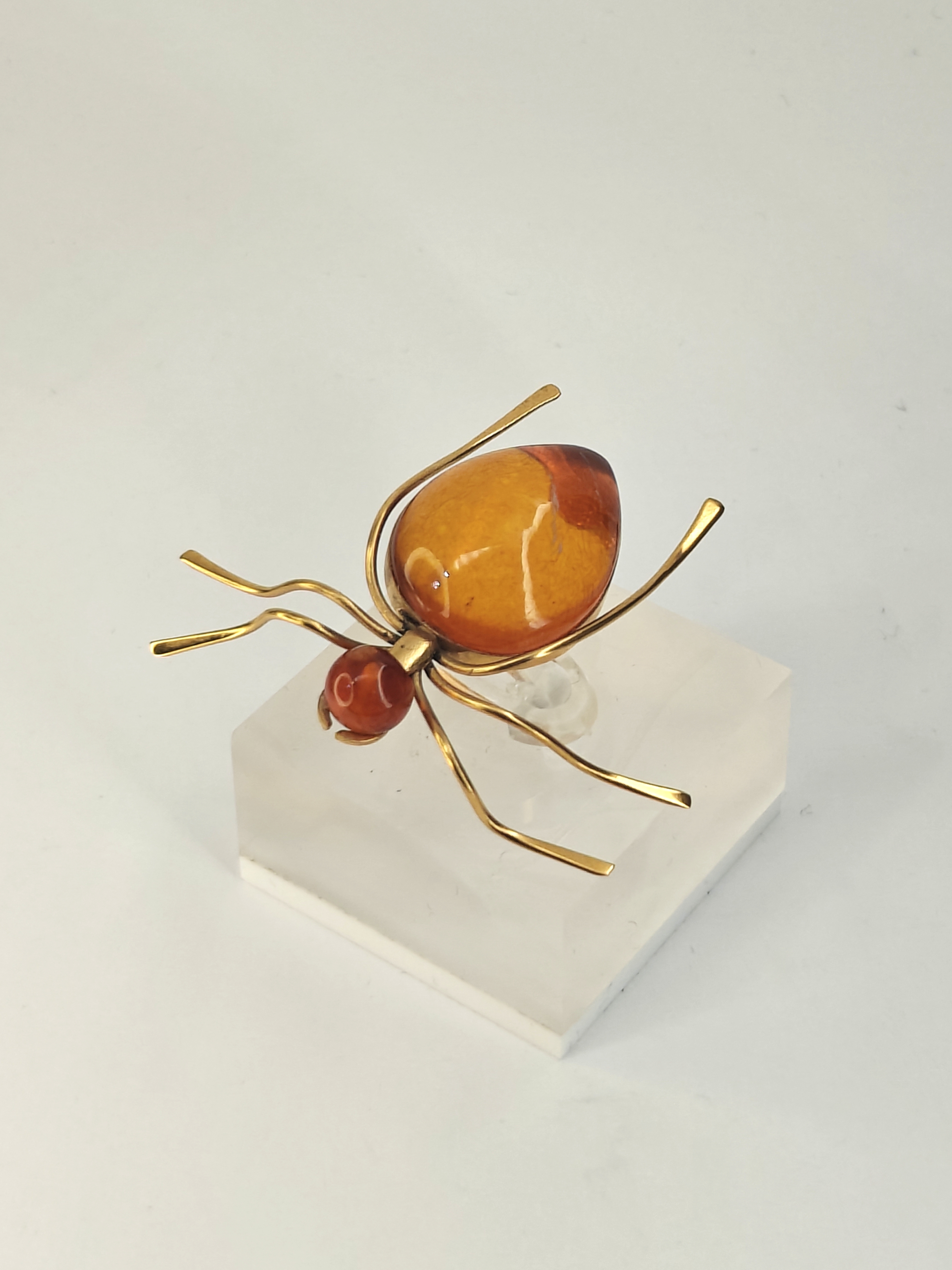 Vintage Baltic amber brooch – Jalokivitukku.com