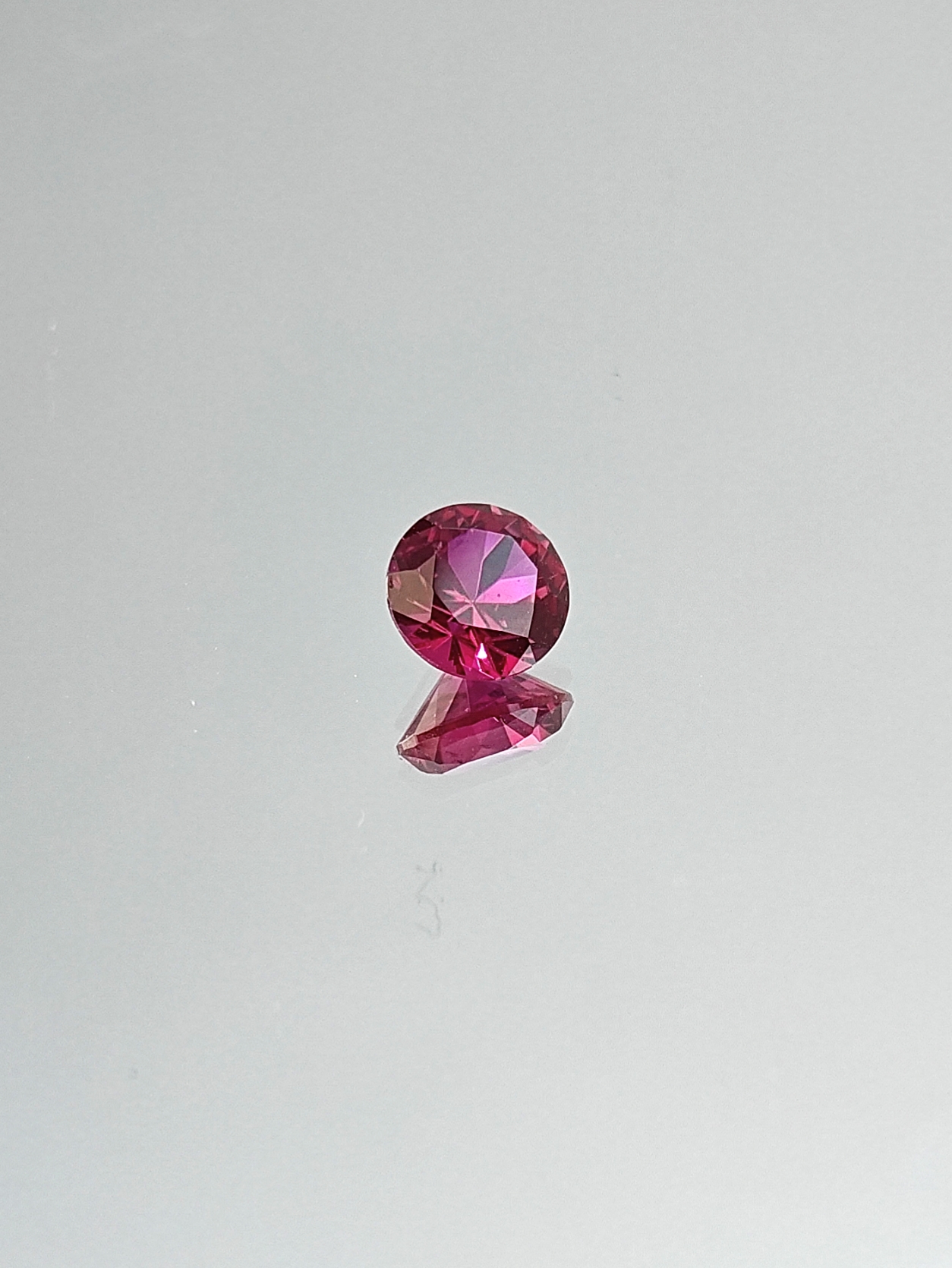 Ruby (synt.) 1 ct round – Jalokivitukku.com