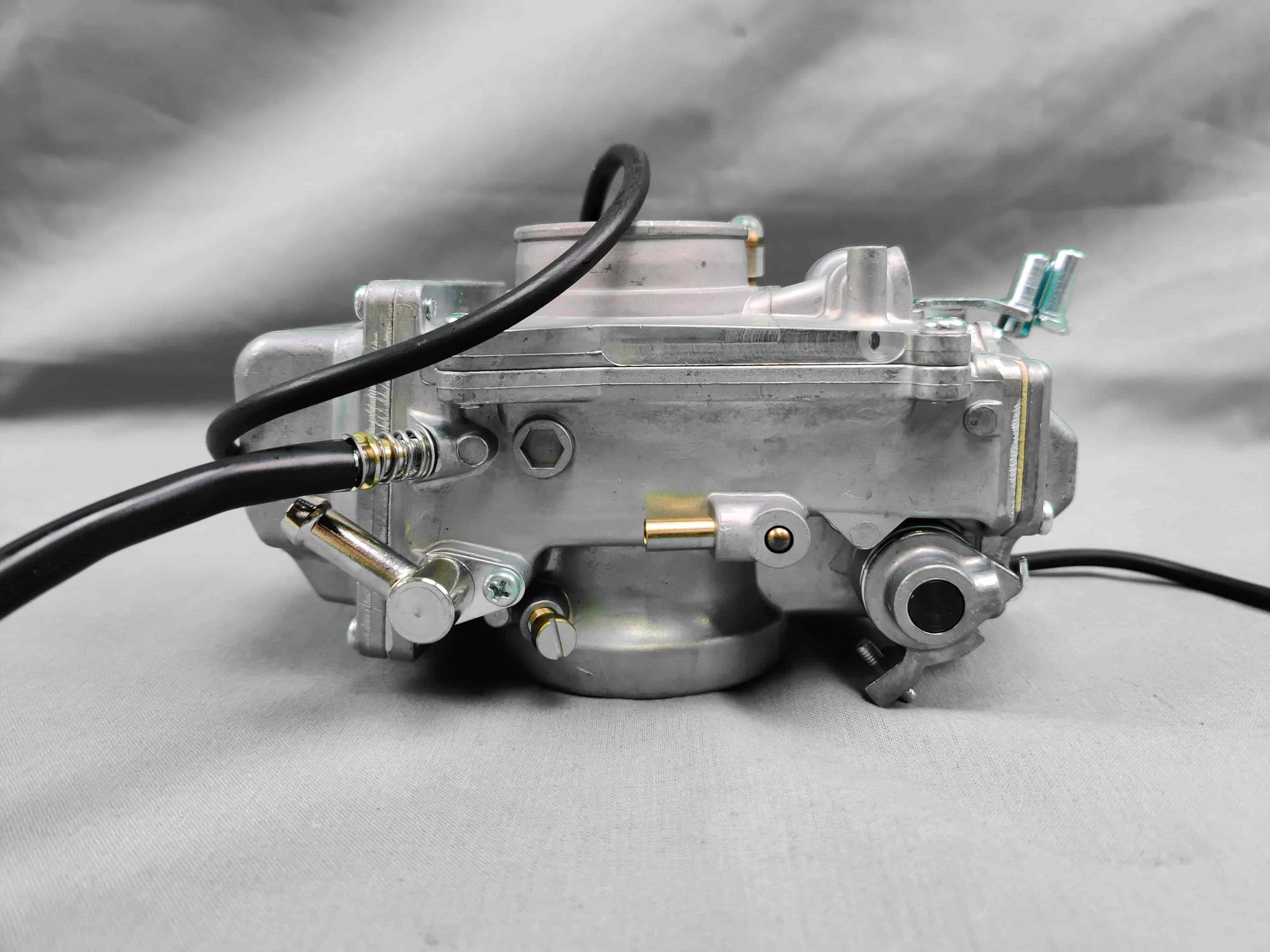 Kaasutin HSR 42mm, Mikuni HSR42 vastaava korvauskaasutin – CFLINE.FI