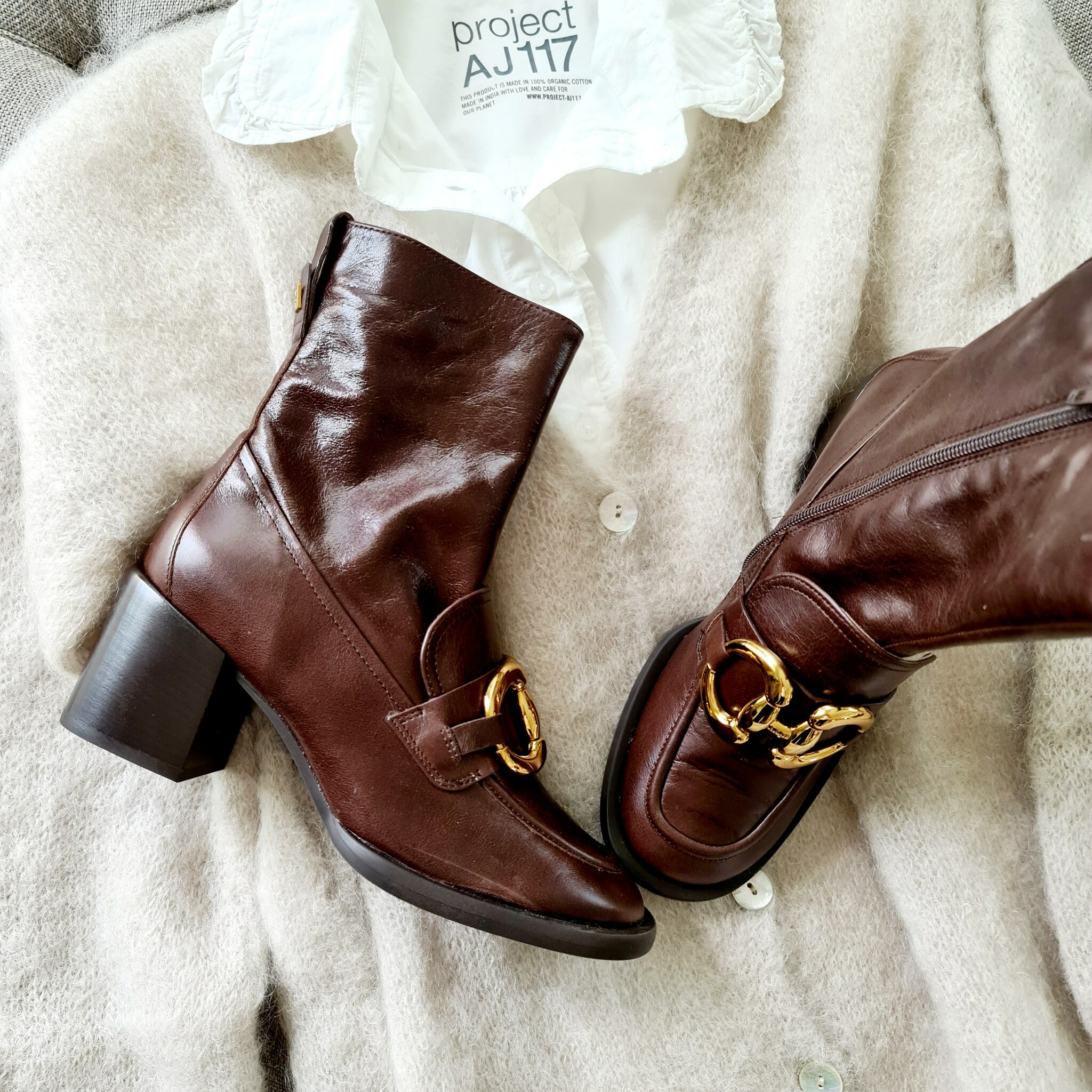 HÖGL MAGGIE Chocolate – Divitia