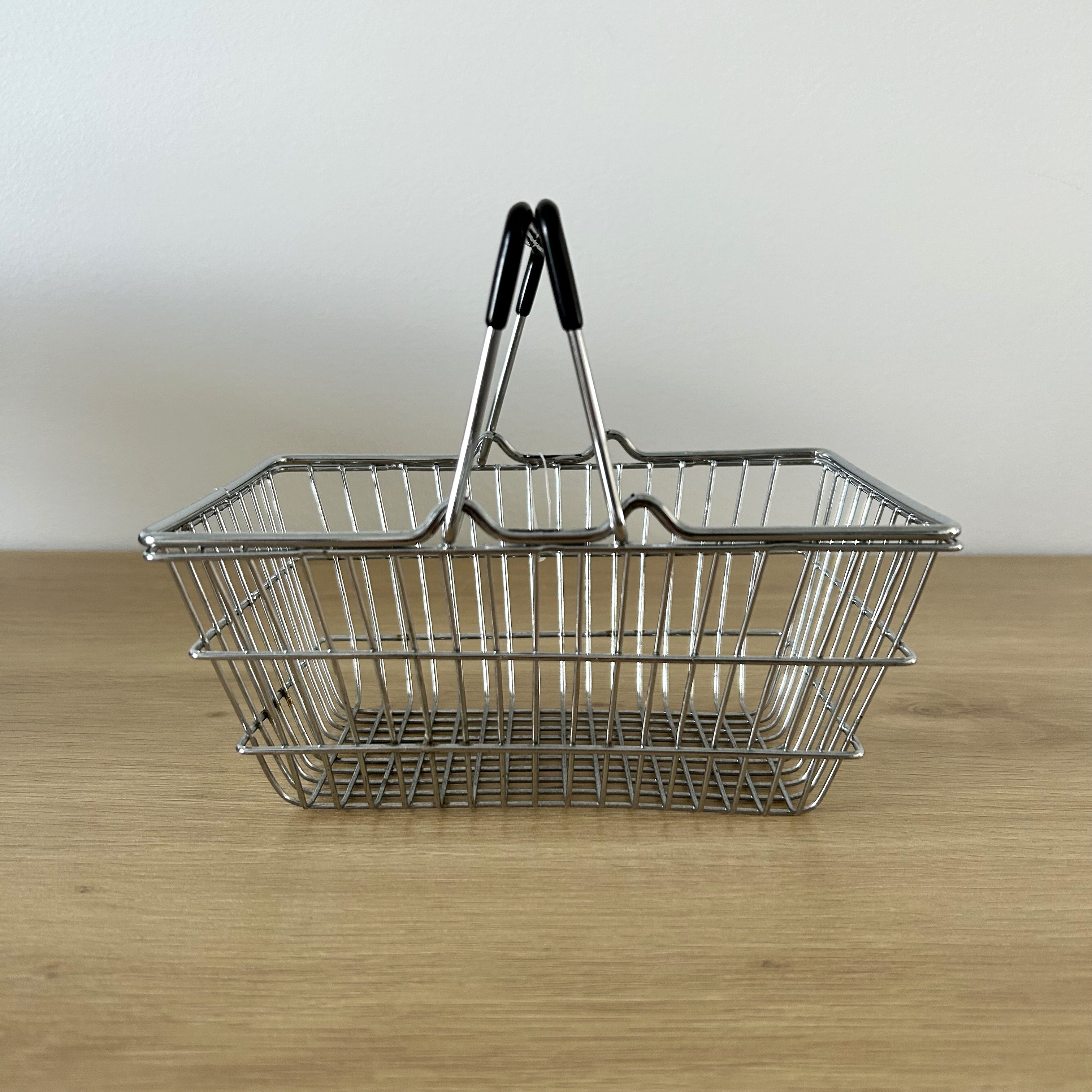 Lasten metallinen ostoskori | Bazaari.fi