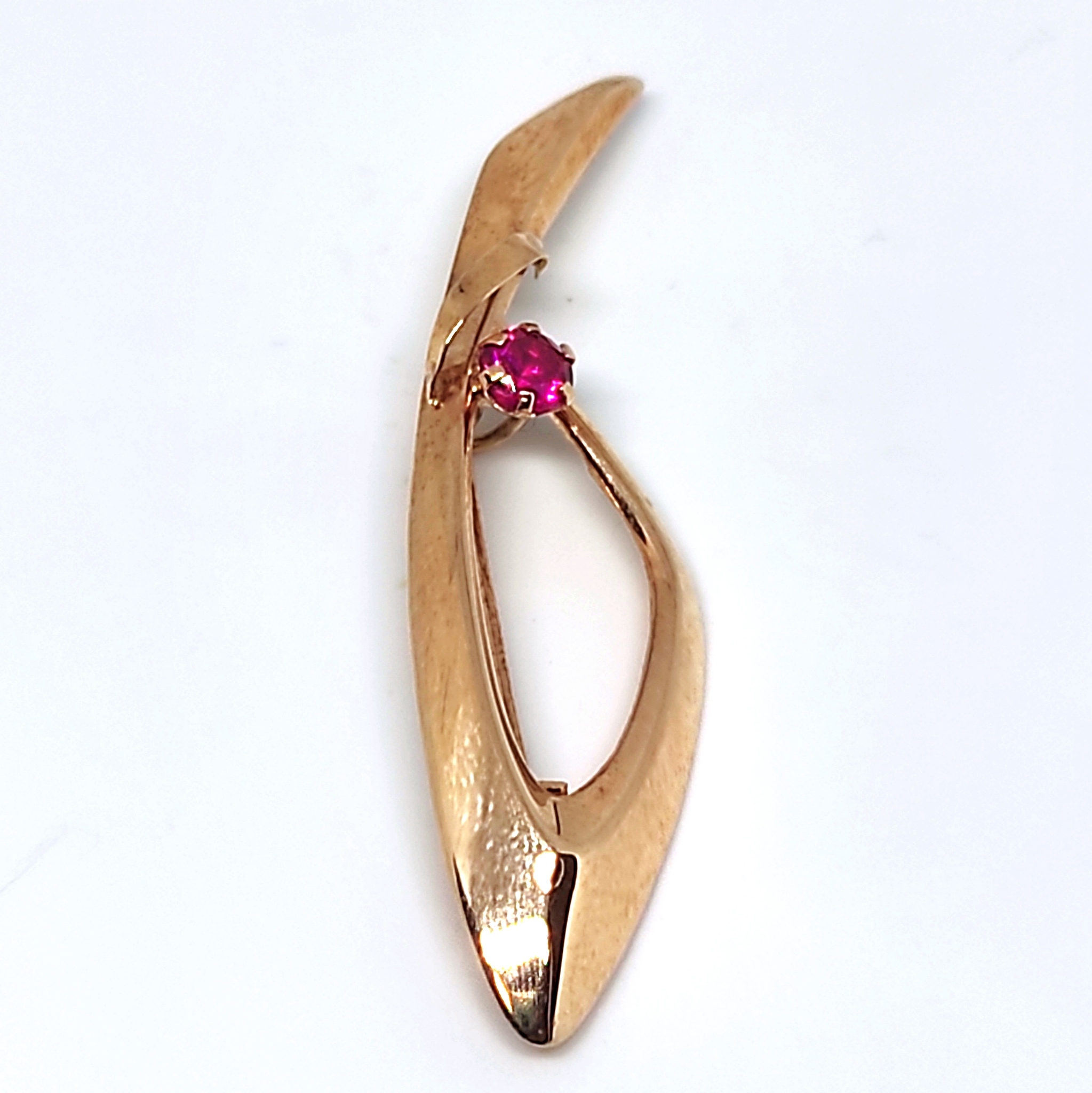 Kultainen rintaneula – Koruale