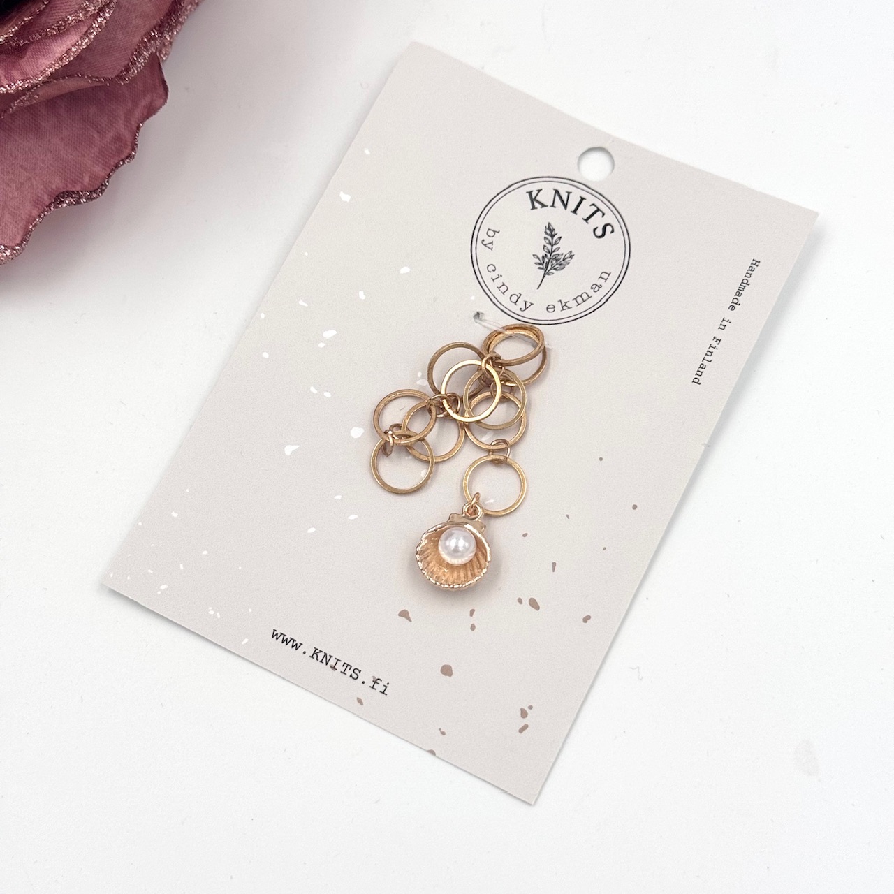 Row counter Shell pearl – www.jaananlankapaja.fi