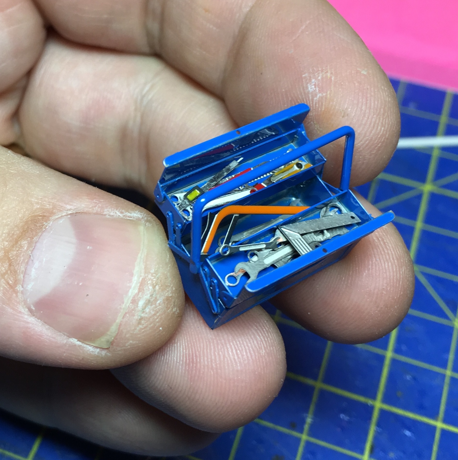Tool box for scale model car builders – Highlight Model Studio