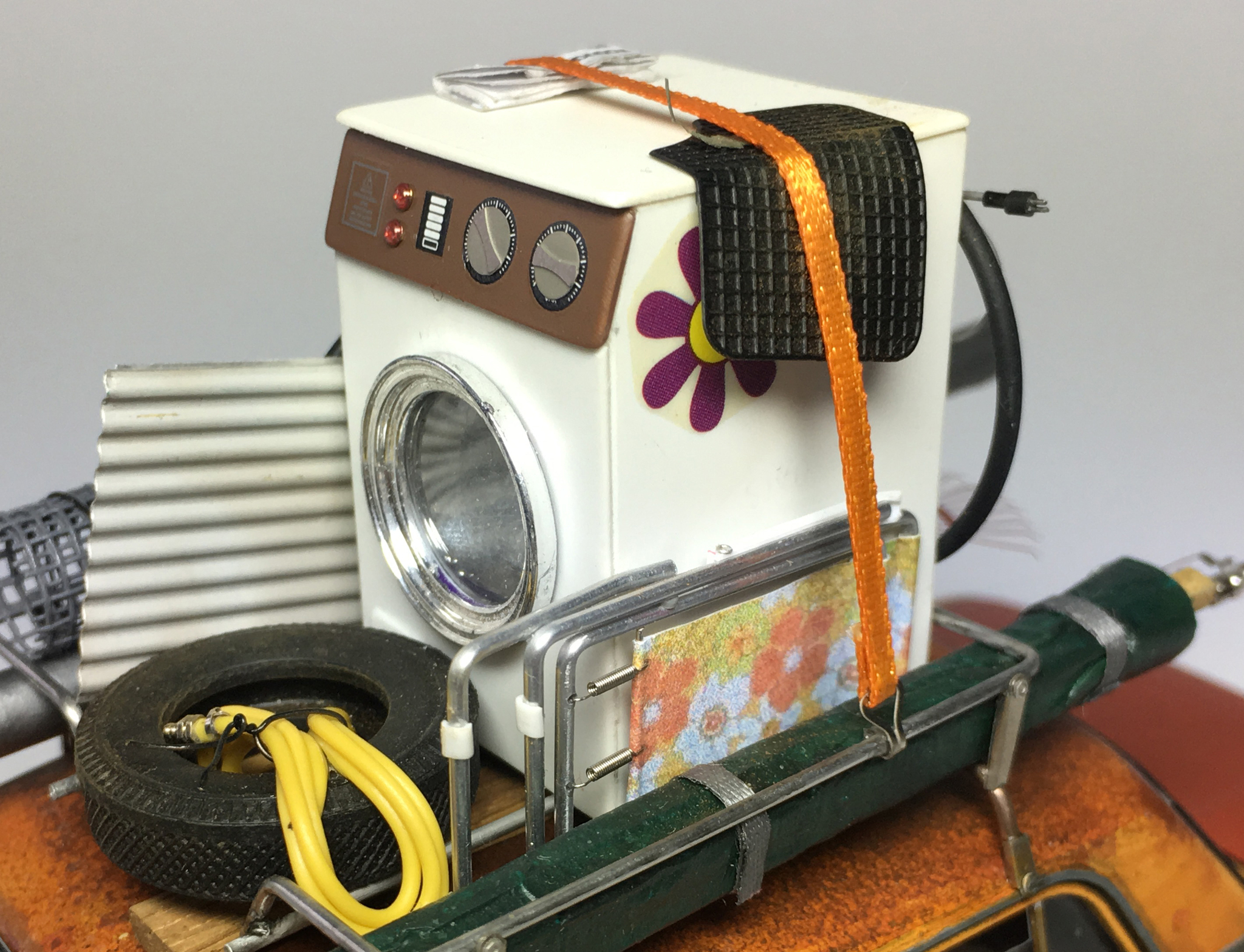 Floor mat for scale model car builders – Highlight Model Studio